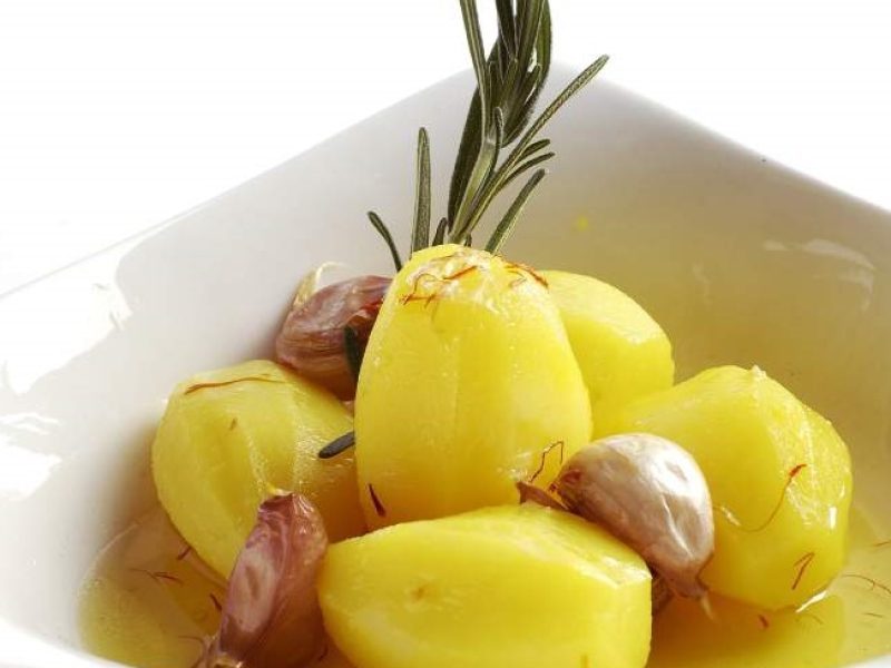 Patatas amarillas con azafrán - Gastronomía Aragonesa